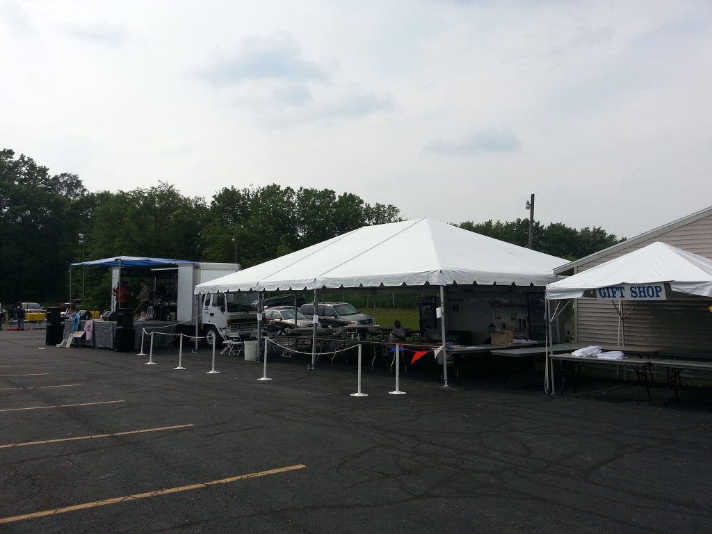 30X40 NAVITRAC FRAME TENT WHITE TOP in Niles & Benton Harbor, MI ...