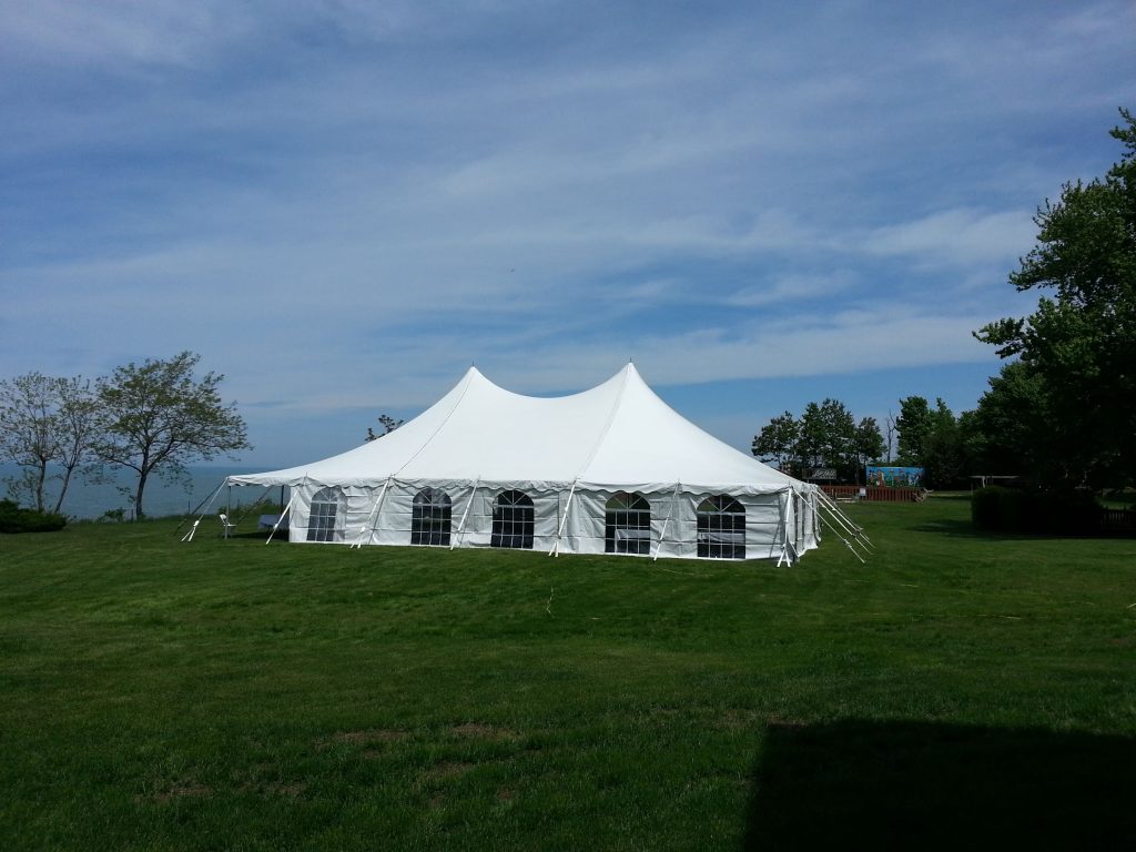 40X60 WHITE CENTURY POLE TENT