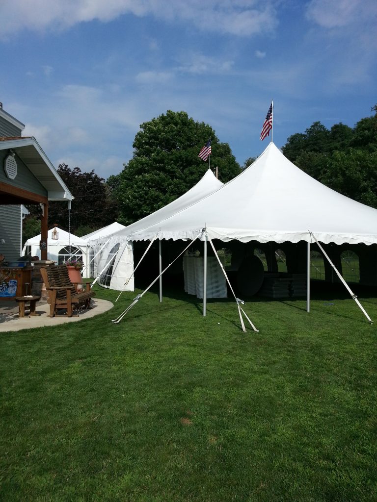 40X60 WHITE CENTURY POLE TENT