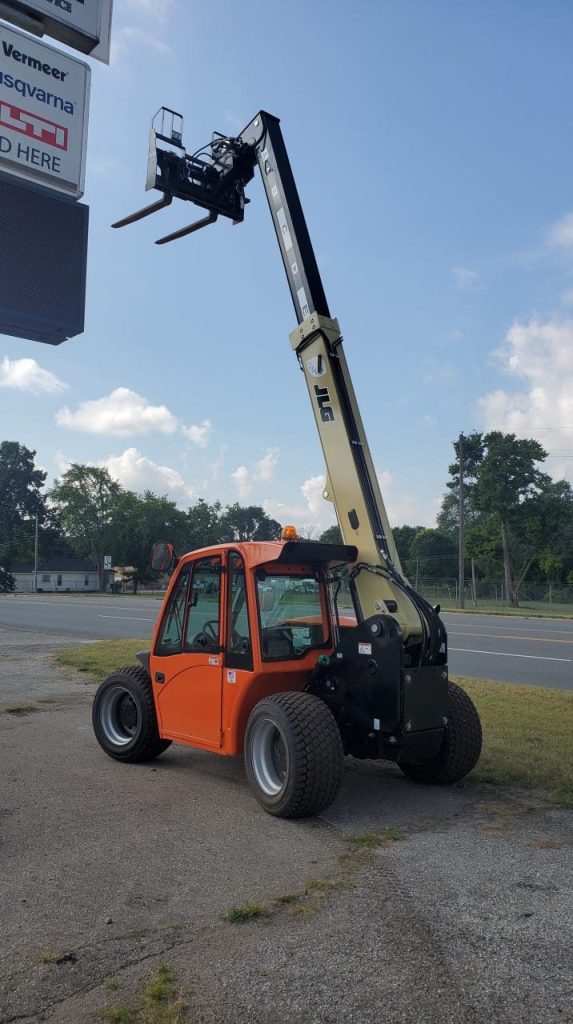 TELEHANDLER - Michiana Tool and Party Rental